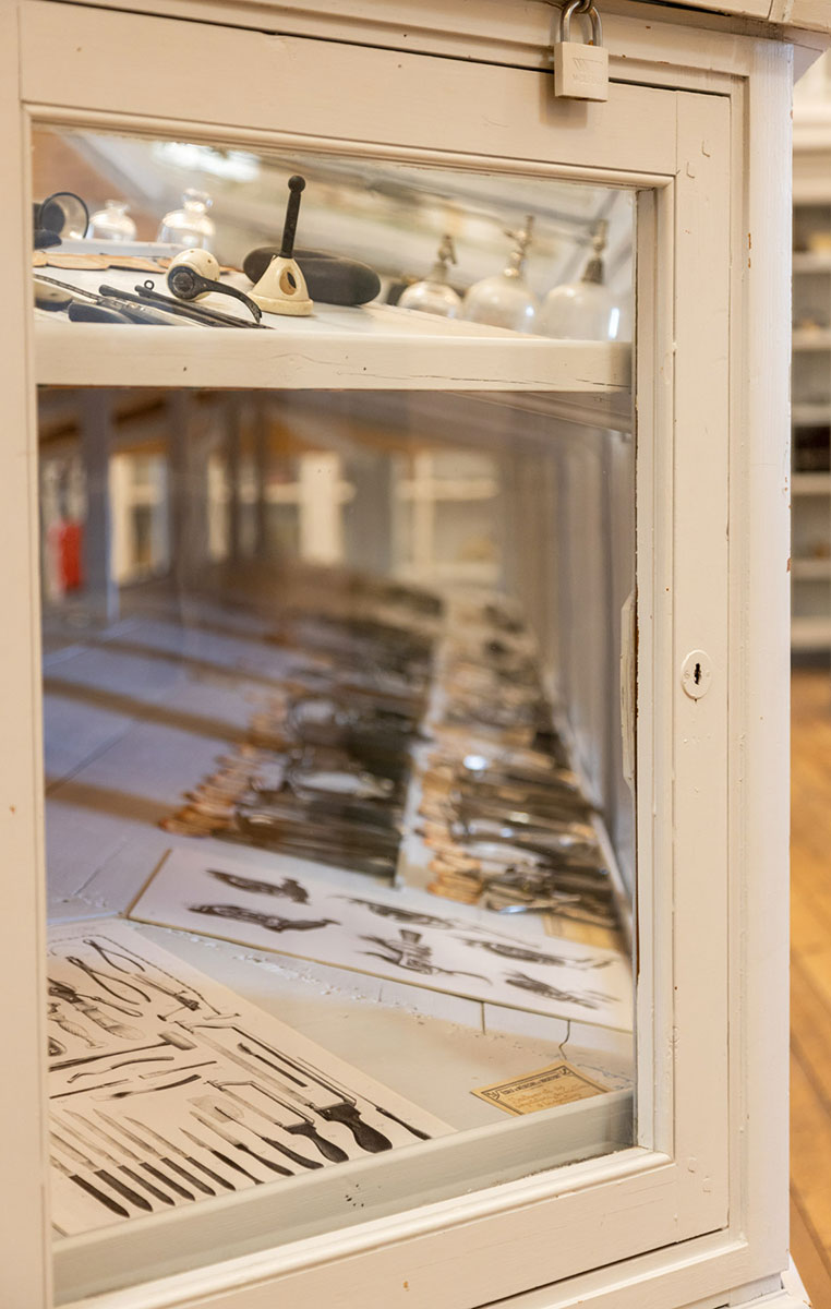 La collection d’instruments de chirurgie de l’École de médecine navale