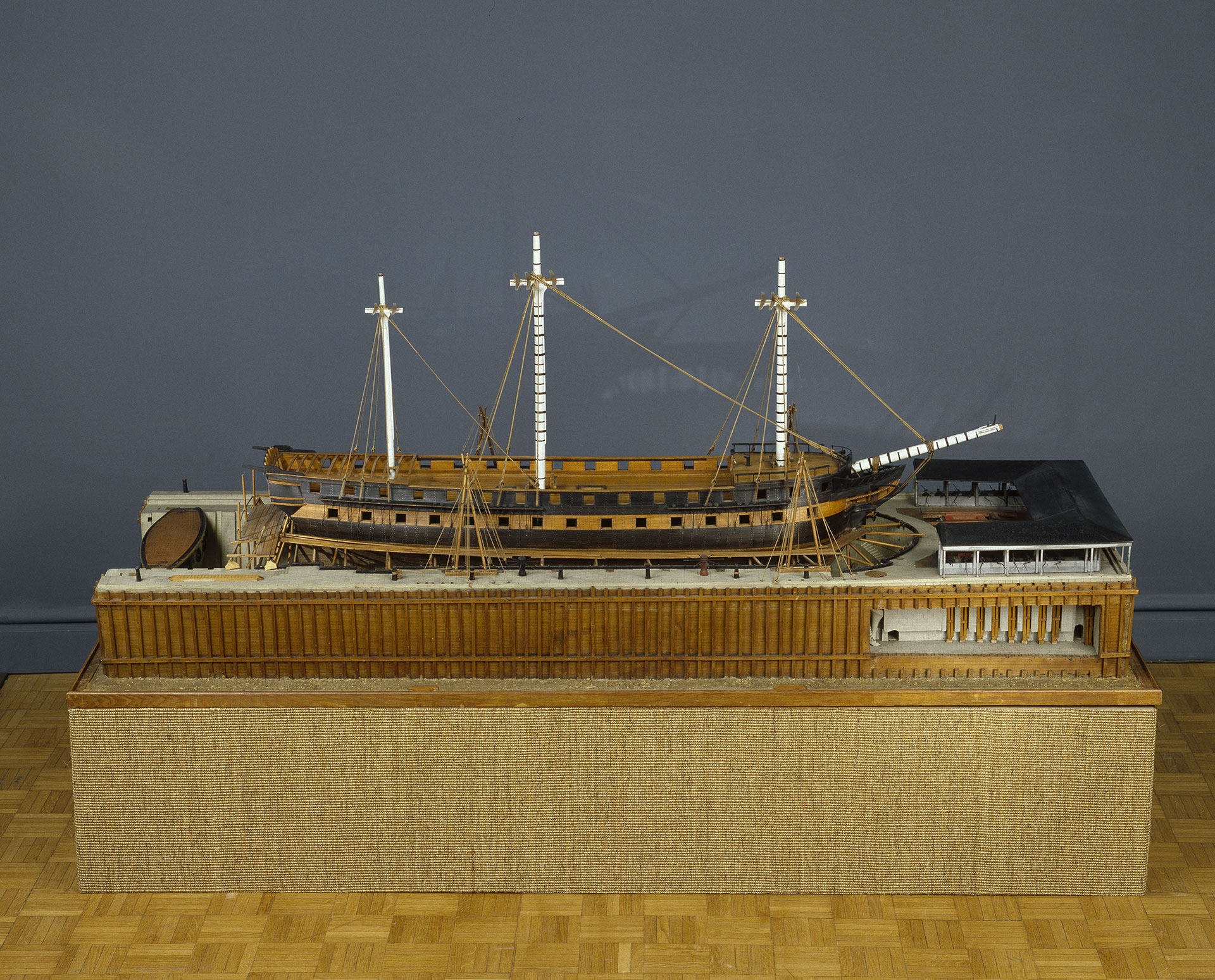 Dry dock no.1 in Toulon (1774-1778) | Musée national de la Marine